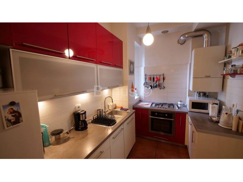 Najam - Stan 70 m2 - Donji grad, Kneza Borne (iznajmljivanje)