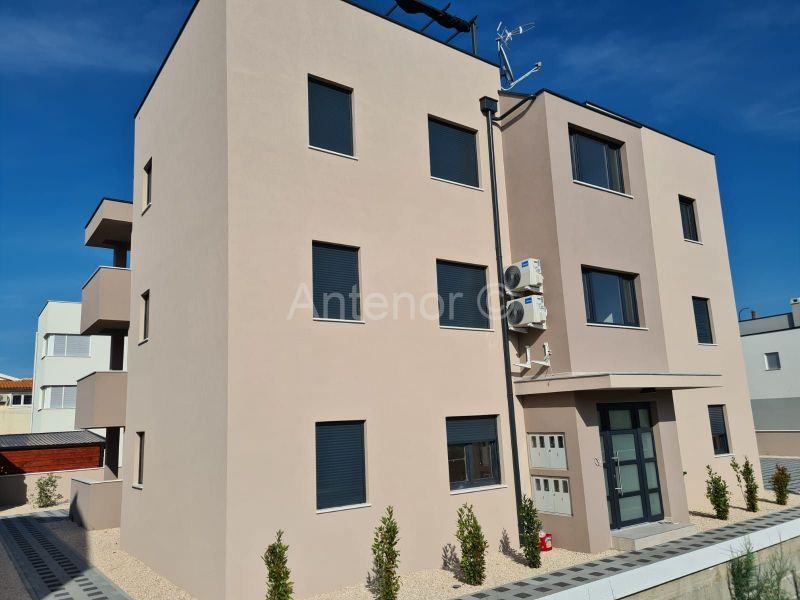 NIN ** Apartmani s pogledom na more - novogradnja - 100 m od mora