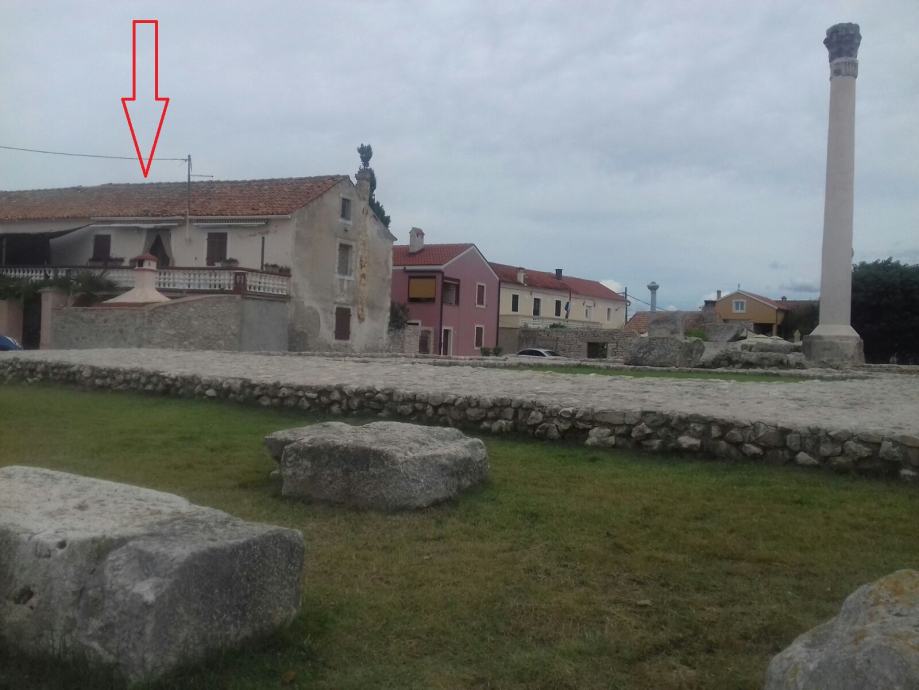 Nin, centar - kuća pored rimskog hrama, 220 m2 (prodaja)