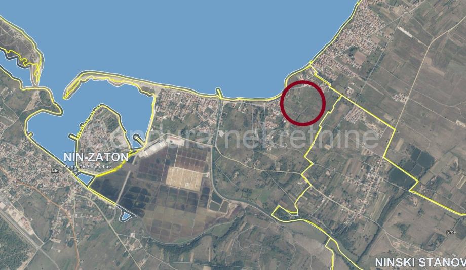 Nin - građevinsko zemljište 1076 m2