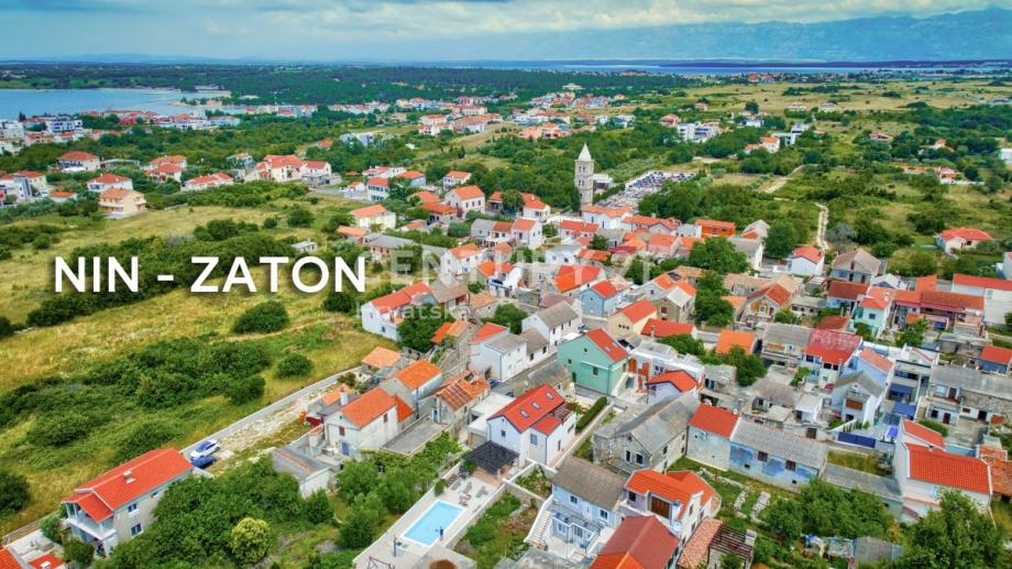 NIN-ZATON, CENTAR, kuća katnica sa manjom okućnicom, prilika za invest ...