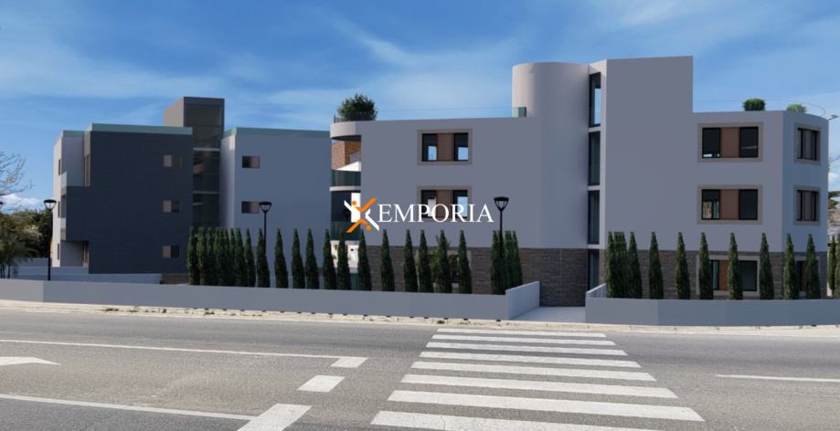 Nov apartman u 1. redu do mora na prvom katu zgrade s liftom, Sukošan