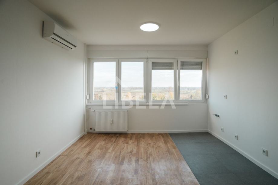 Novouređen, dvosoban stan 36m2, Šišićeva (Utrine), 7. kat, lift (prodaja)