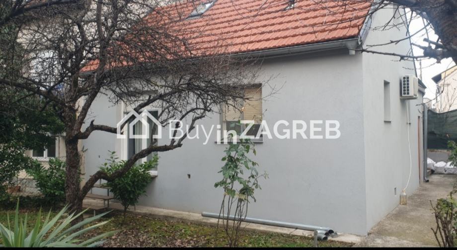 Novouređeni stan na Jarunu (prodaja)