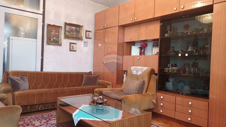 Ogulin, centar - stan 2SB+DB - 73 m2 (prodaja)