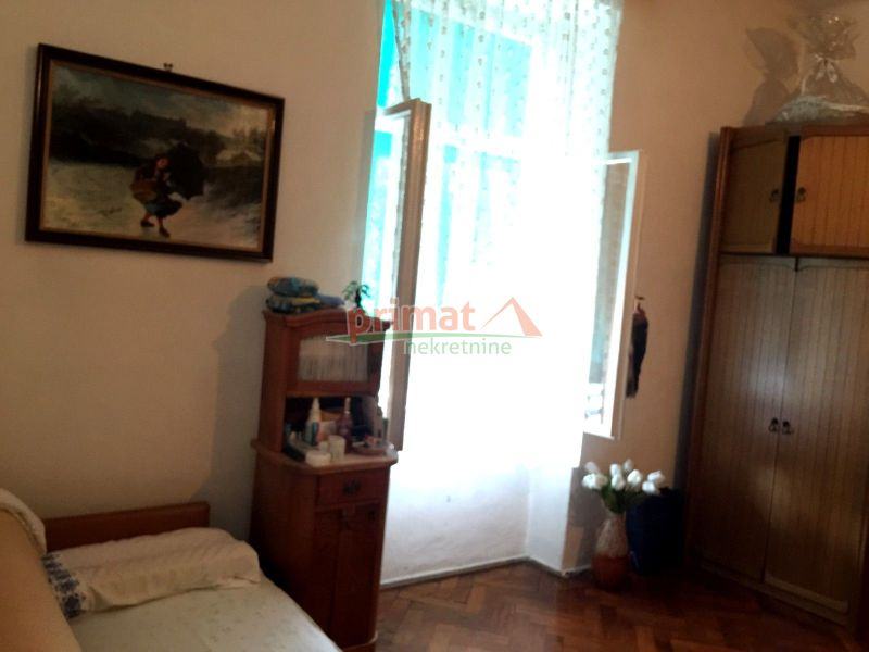 Ogulin, stan u strogom centru, površine 63,90 m2 (prodaja)