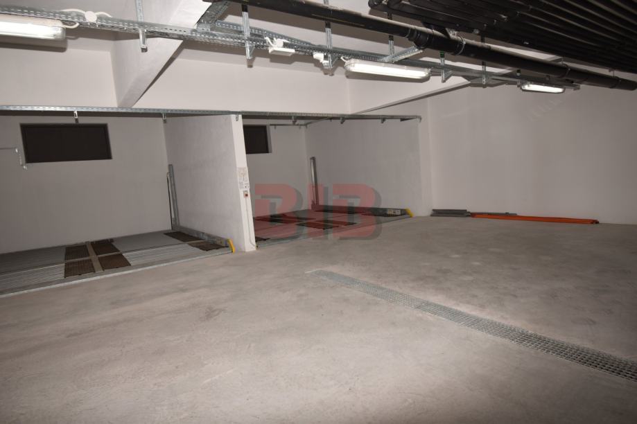 OPATIJA-CENTAR,TOP LOKACIJA,LUKSUZAN 3S+DB,IV KAT,2 GARAŽNA MJESTA, LI ...