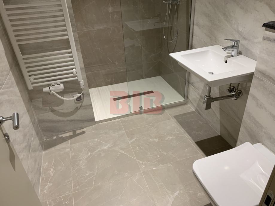 OPATIJA-CENTAR,TOP LOKACIJA,LUKSUZAN 3S+DB,IV KAT,2 GARAŽNA MJESTA, LI ...