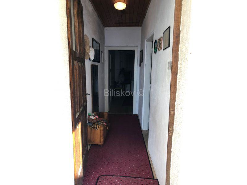 Čiovo, Okrug Gornji, kamena kuća u nizu na dvije etaže (prodaja)