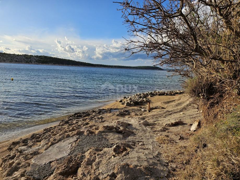 OTOK RAB, BARBAT - Kuća na osami 20m do mora (prodaja)