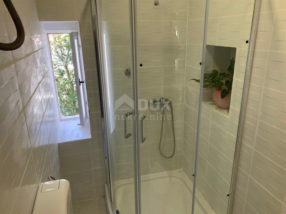 OTOK RAB, CENTAR GRADA RABA- stan u samom centru grada Raba (prodaja)