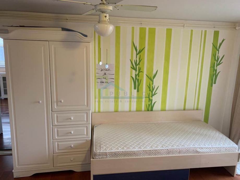 PANTOVČAK 85 m2 (prostran komforan 3soban stan) (iznajmljivanje)