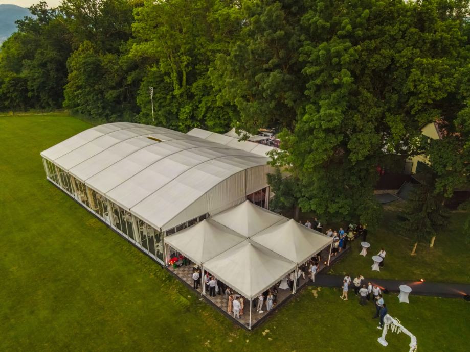 Paviljon za svadbe, evente i razne proslave (prodaja)