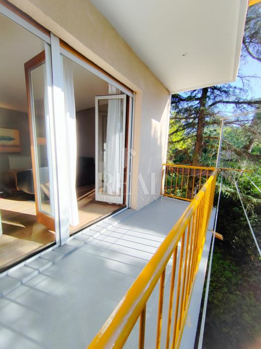 Pećine, 1. red do mora, 2S+DB, 77 m2! (iznajmljivanje)