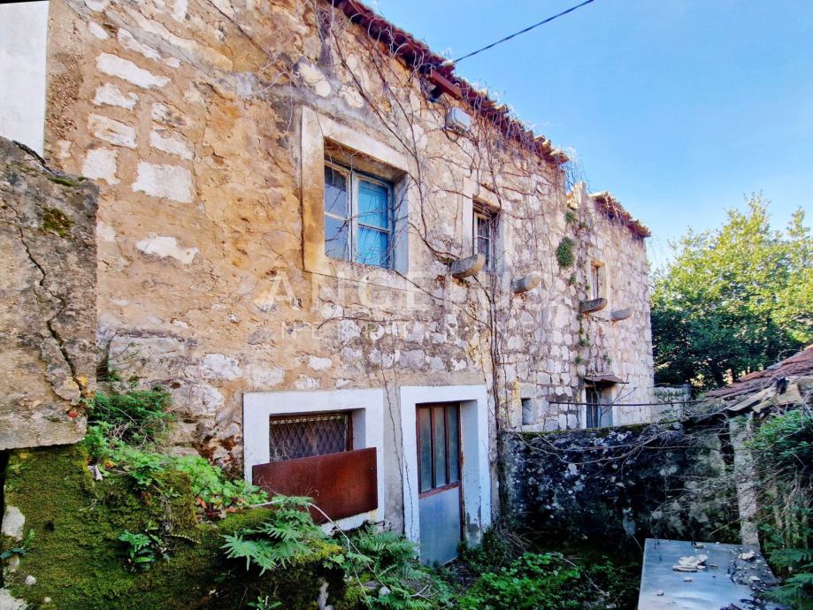 Pelješac, Duba Stonska, kompleks kamenih kućica za obnovu – 250 m od p ...
