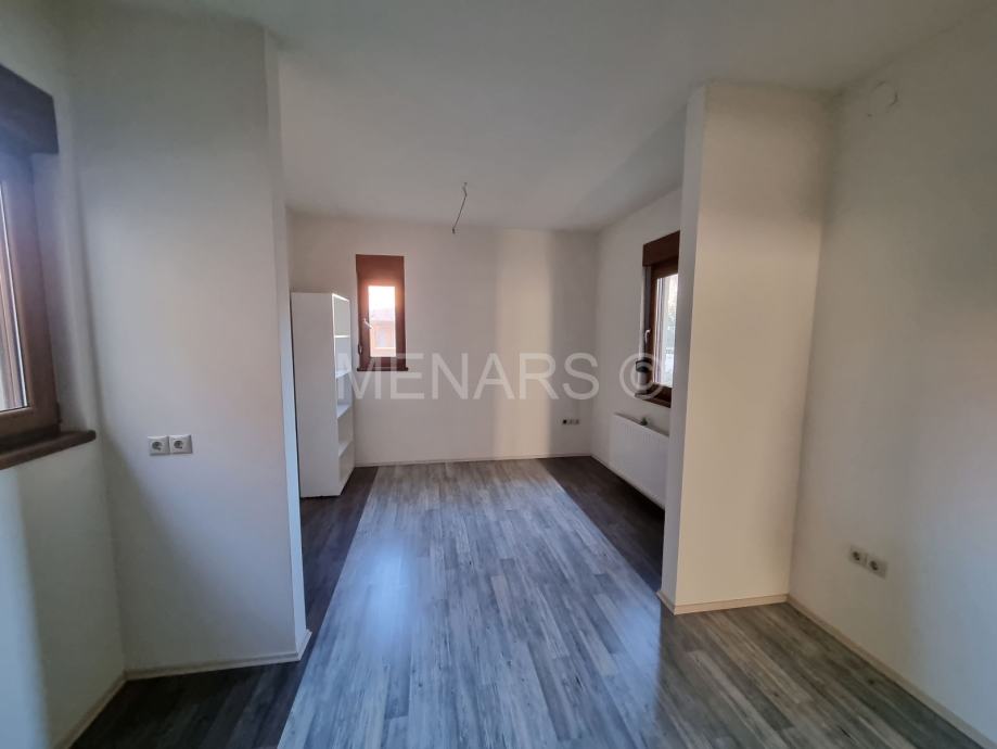 POSLOVNI PROSTOR 130 m2, U PRIZEMLJU KUĆE, CENTAR VARAŽDINA ...