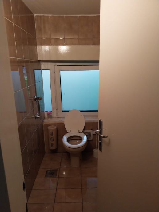 Poslovni prostor sa galerijom: Vitićev neboder, Zagreb, 230,57 m2 ...