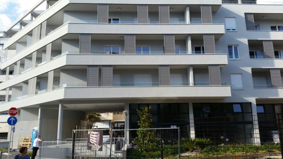 Poslovni prostor: Split, Centar 36 m2+13 m2 terasa (iznajmljivanje)