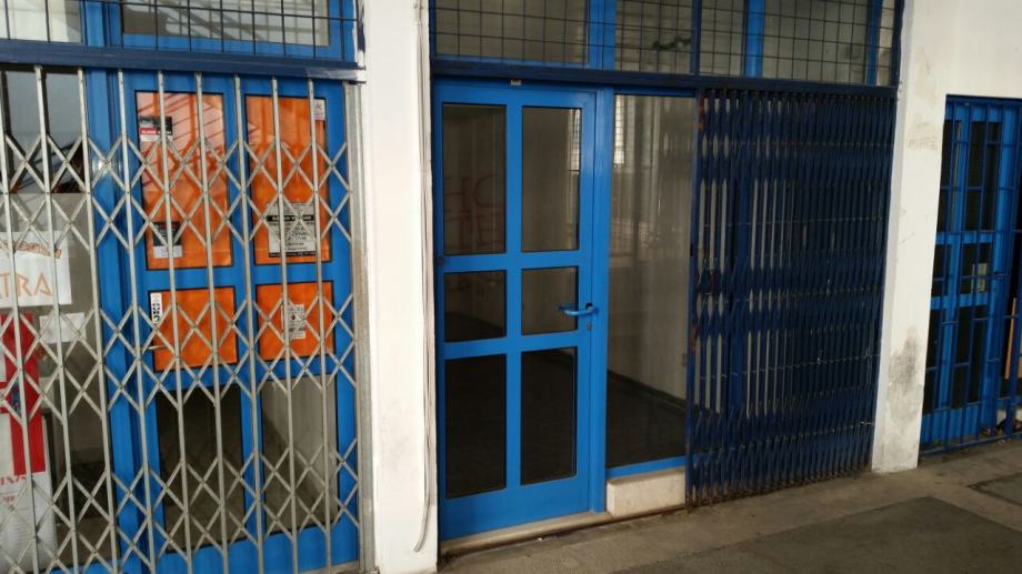 Poslovni prostor: Split, poslovni centar Pujanke 28 m2 (iznajmljivanje)