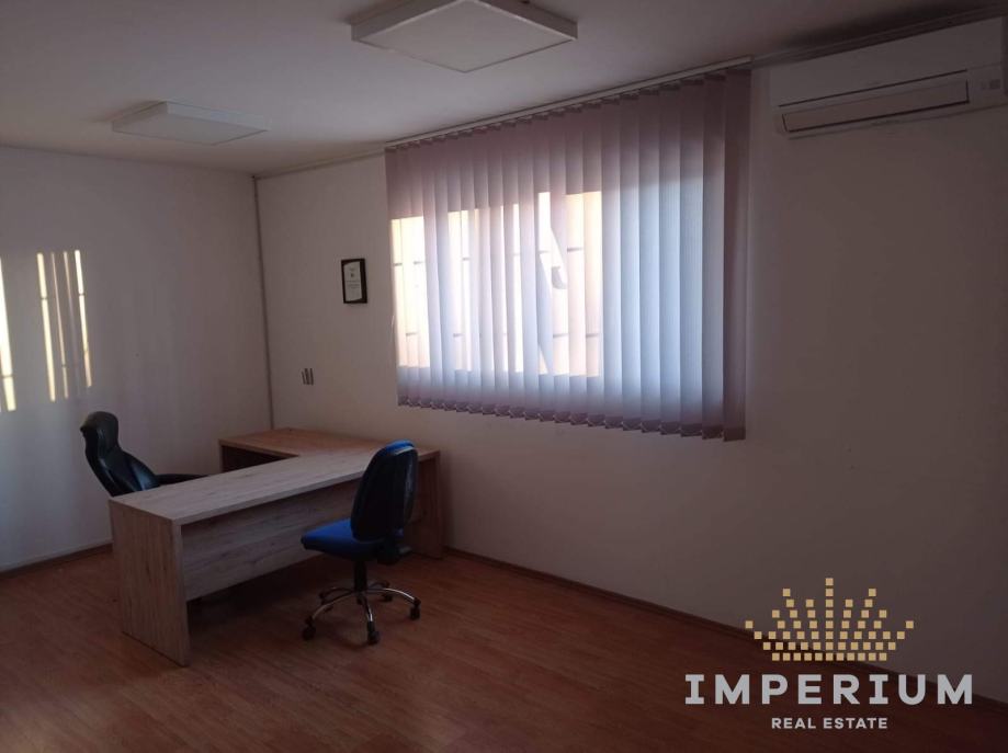 Poslovni prostor: Split - STINICE - 250M2 - (iznajmljivanje)