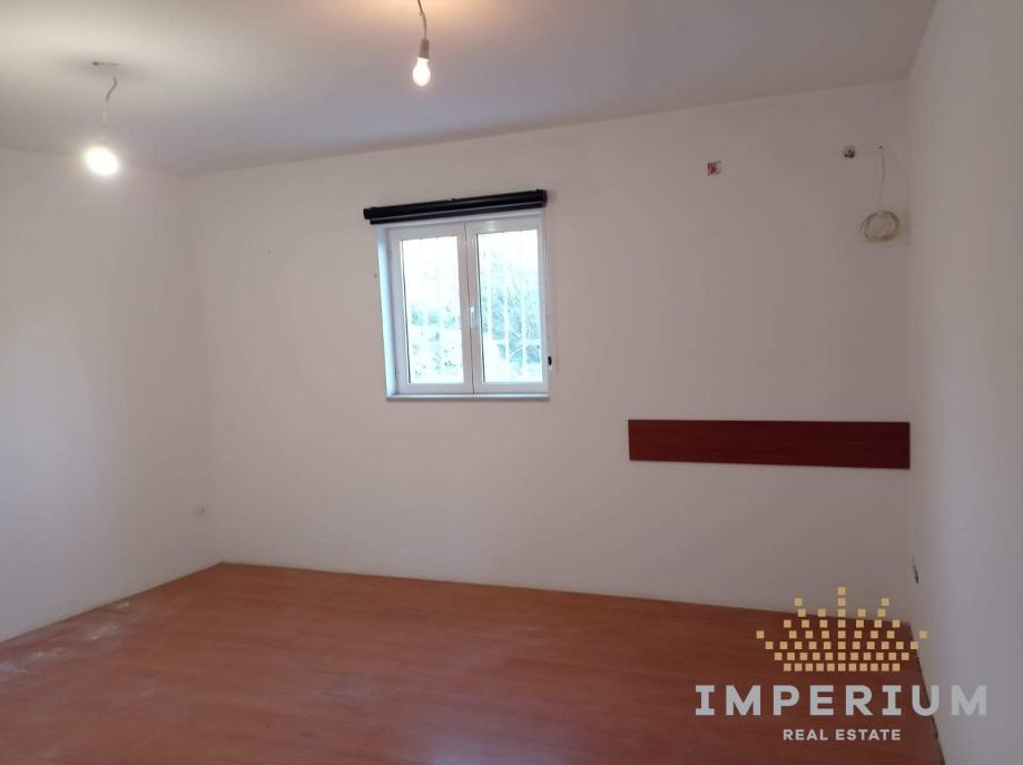 Poslovni prostor: Split - STINICE - 250M2 - (iznajmljivanje)