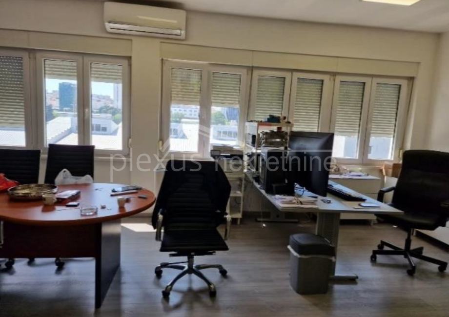 Poslovni prostor - uredi: Split, Stinice (prodaja)