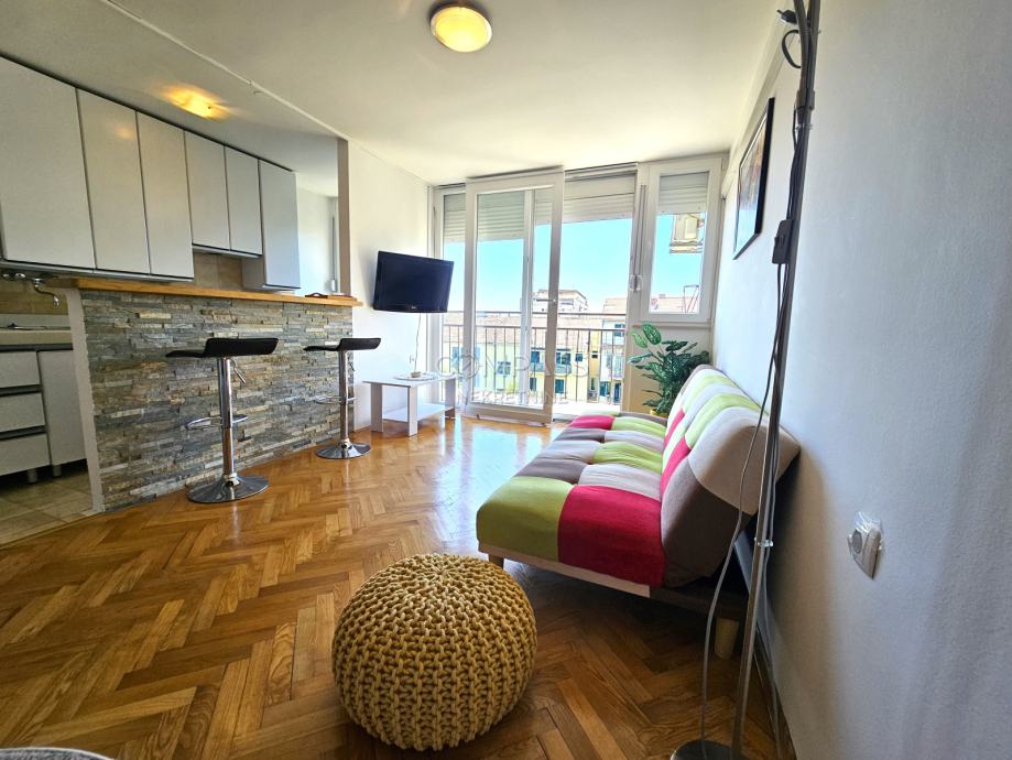 Prekrasan stan, Spinut, Split, 48.00 m2 (iznajmljivanje)