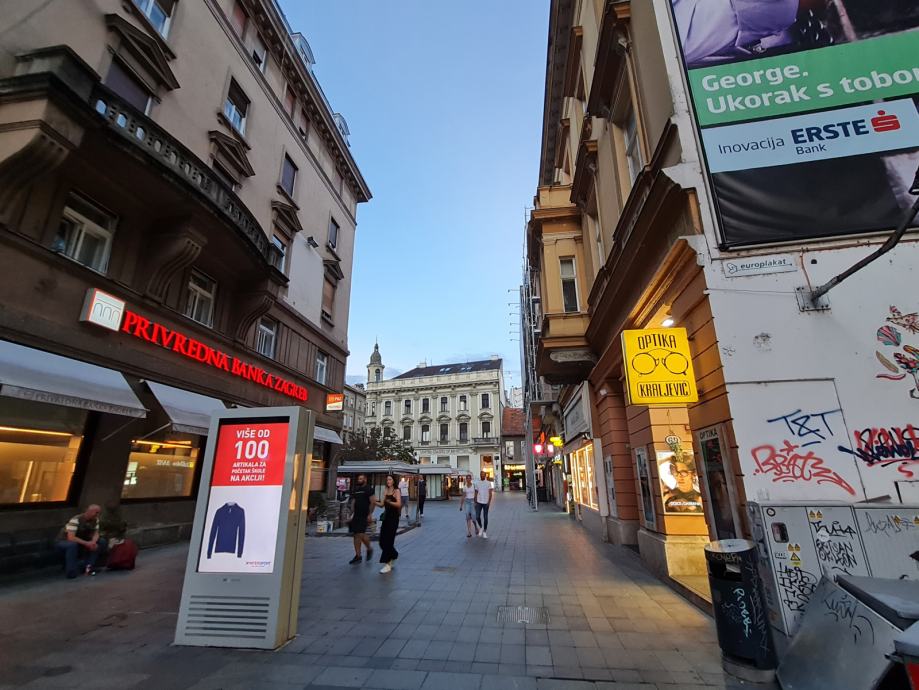 PREKRASAN STAN- STROGI CENTAR GRADA- CVJETNI TRG (prodaja)