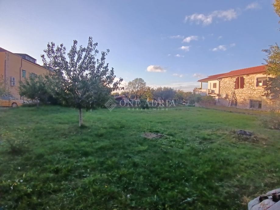 PREKRASNA KAMENA KUĆA! (prodaja)