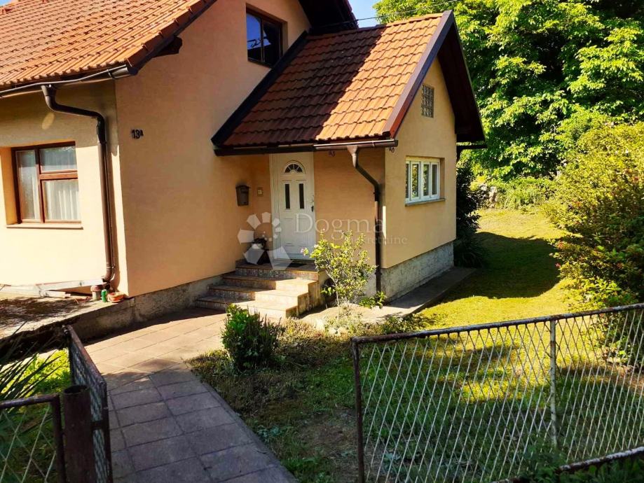 PREKRASNA OBITELJSKA KATNICA S VRTOM! SAMO U PONUDI DOGME ! (prodaja)