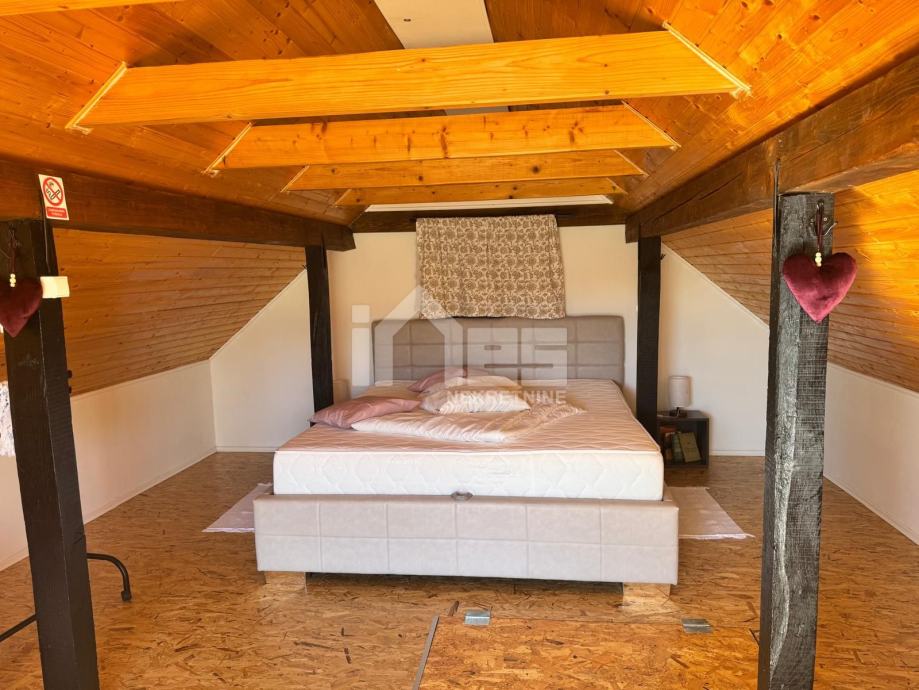 Prekrasna obnovljena drvena vikendica u Donjoj Šemnici – mir, priroda ...