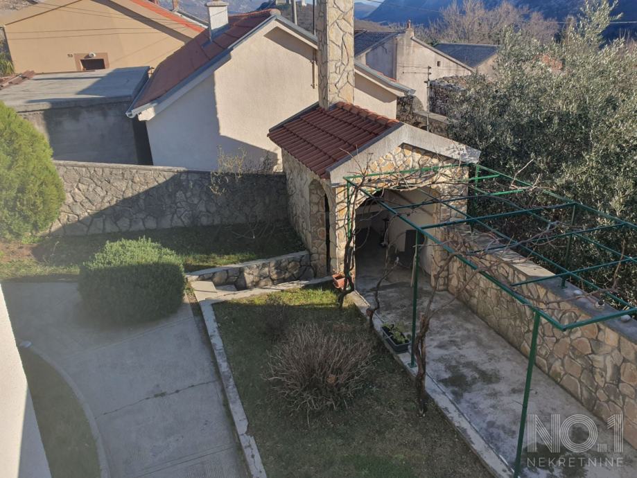 Prekrasna primorska kuća (prodaja)