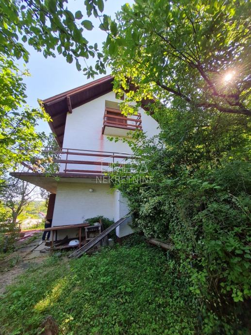 Prodaja kuće za odmor s voćnjakom u Zelini, Hrnjanec (prodaja)