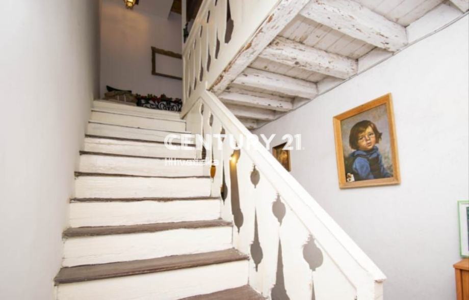 DVA MANJA STANA U CENTRU ŠIBENIKA (svaki po 35 M/2) (prodaja)