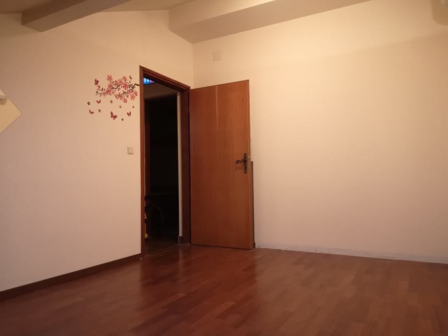 Prodaja: Novi Zagreb-ul. Sv. Roka, dvoetažni stan 93.72m2 (prodaja)