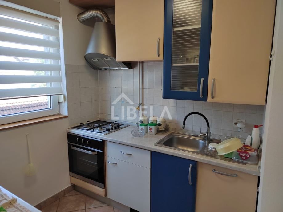 Prodaje se garsonjera od 35 m2 na 1. katu - Špansko (prodaja)