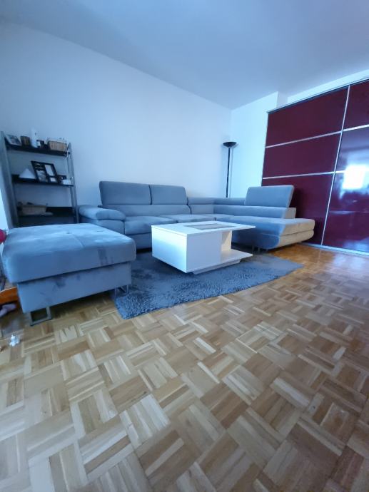 Prodaje se stan u Novom Zagrebu, Travno, 74m2 (prodaja)