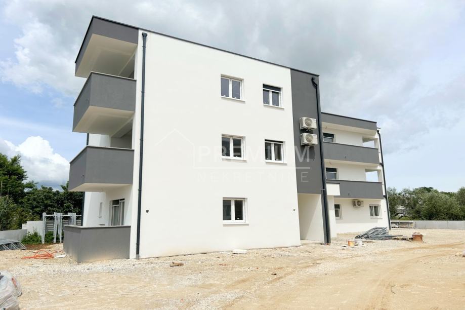 Prodaje se stan na prvom katu u novogradnji, 59,65m2 (prodaja)