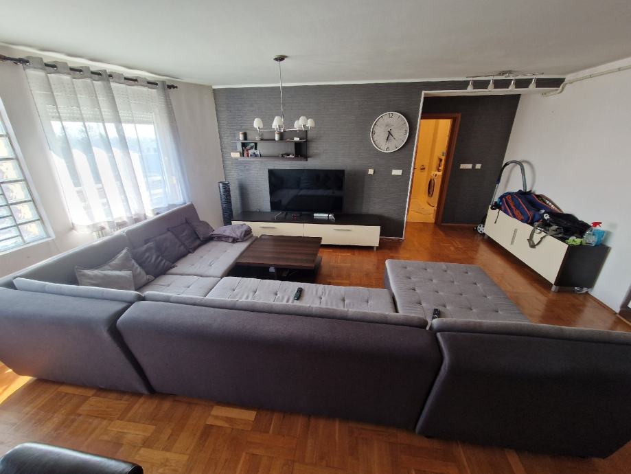 Prodajem stan (prodaja)