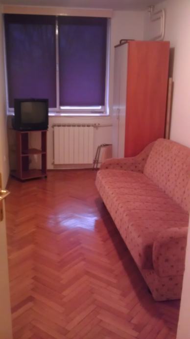 Prostran stan s odličnom funkcionalnošću i orijentacijom - 82m2 (prodaja)