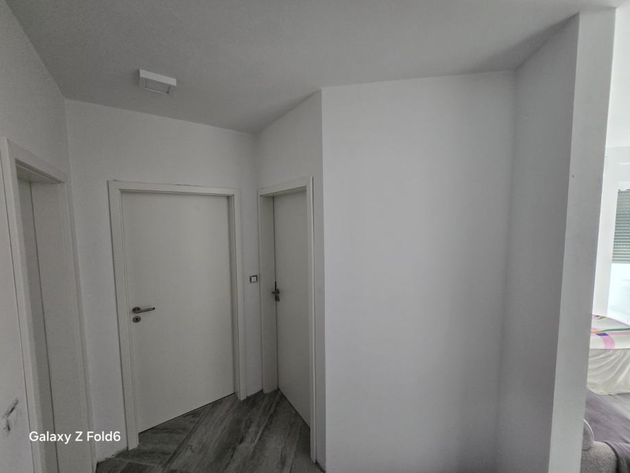 Pula, 50.00 m2, novogradnja Na Kaštnjeru namjesteno useljivo (prodaja)