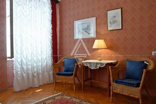 RAB, CENTAR, KAMENA VILA (prodaja)