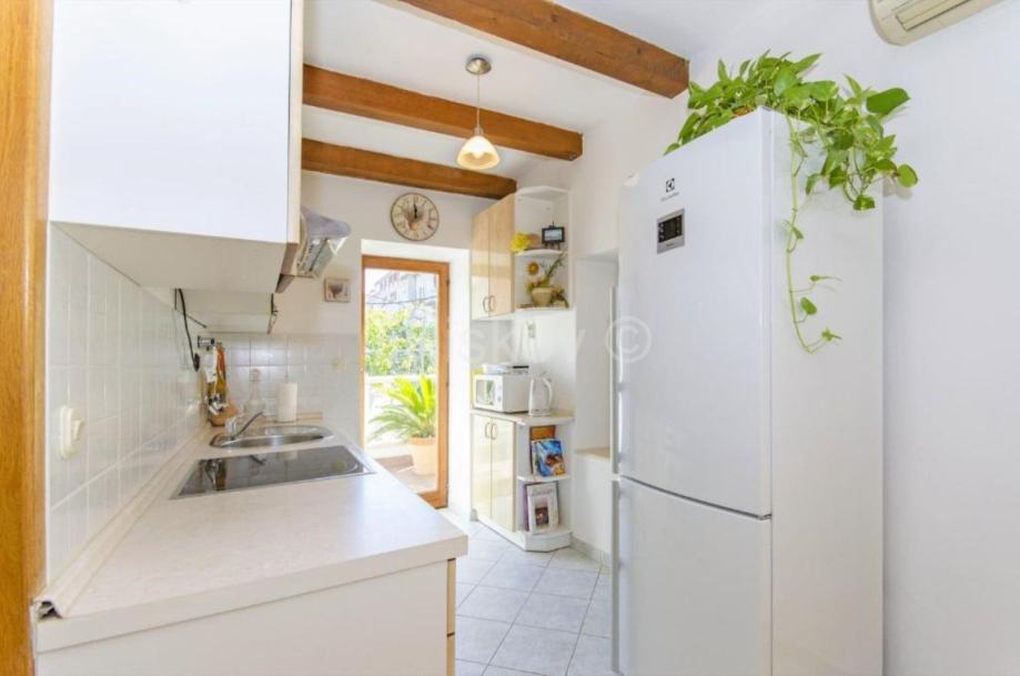 Radunica Split najam do sezone, centar grada (iznajmljivanje)