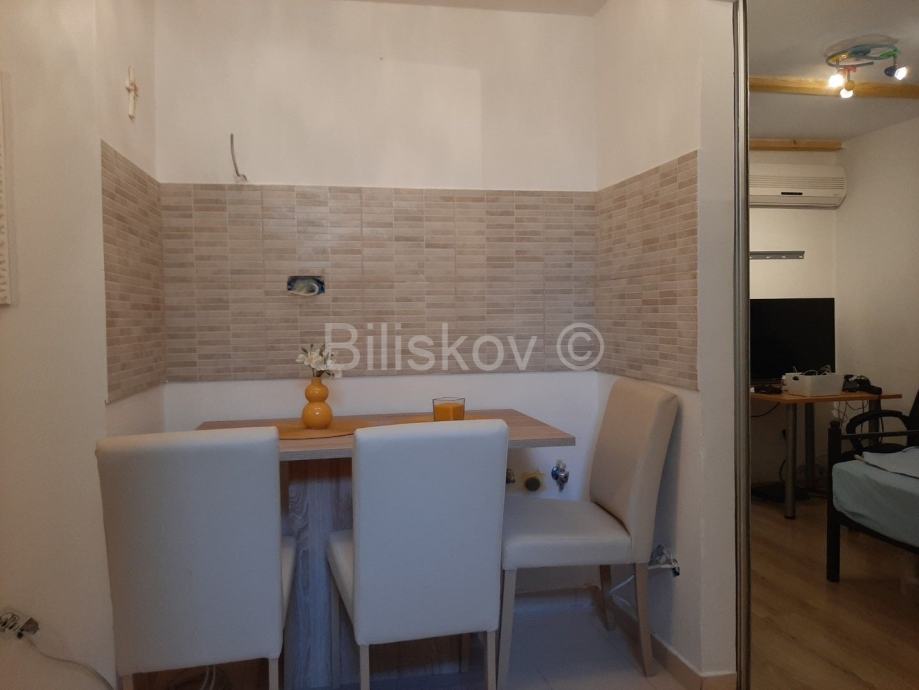 Radunica, Split, najam do sezone, pogodno za studente (iznajmljivanje)