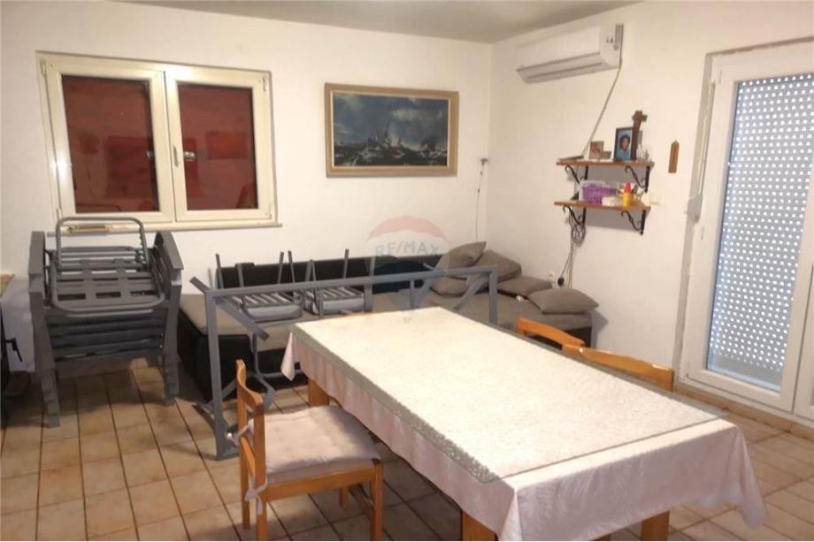 Ribarica - samostojeća kuća (prodaja)