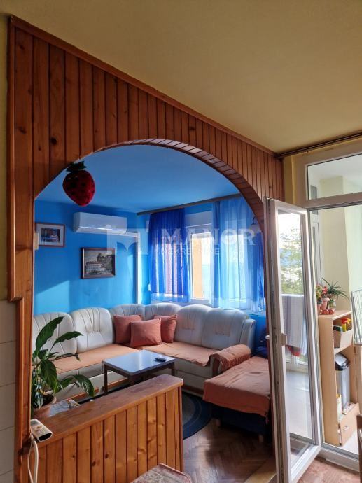 RIJEKA, DONJI ZAMET - 3S+DB stan, pogled na more, nova fasada i stolar ...