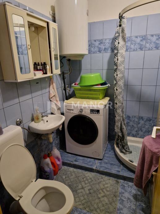 RIJEKA, DONJI ZAMET - 3S+DB stan, pogled na more, nova fasada i stolar ...