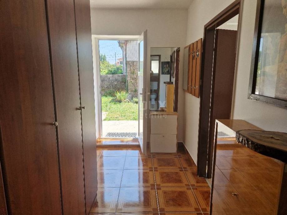 RIJEKA, GROBNIK - SAMOSTOJEĆA KUĆA NA 2 ETAŽE!!! (prodaja)