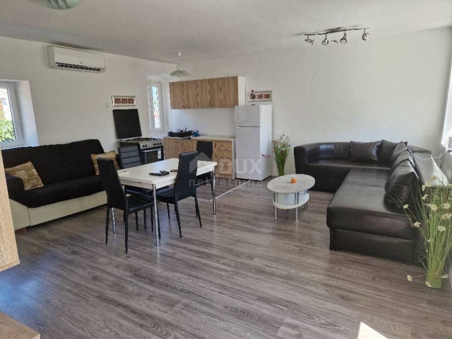 RIJEKA, GROBNIK - SAMOSTOJEĆA KUĆA NA 2 ETAŽE!!! (prodaja)