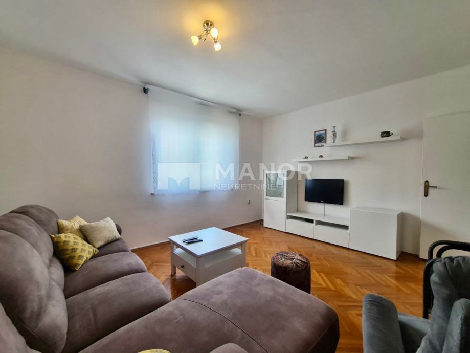 RIJEKA, KANTRIDA - 2S KL stan s balkonom, nova fasada i krov (prodaja)